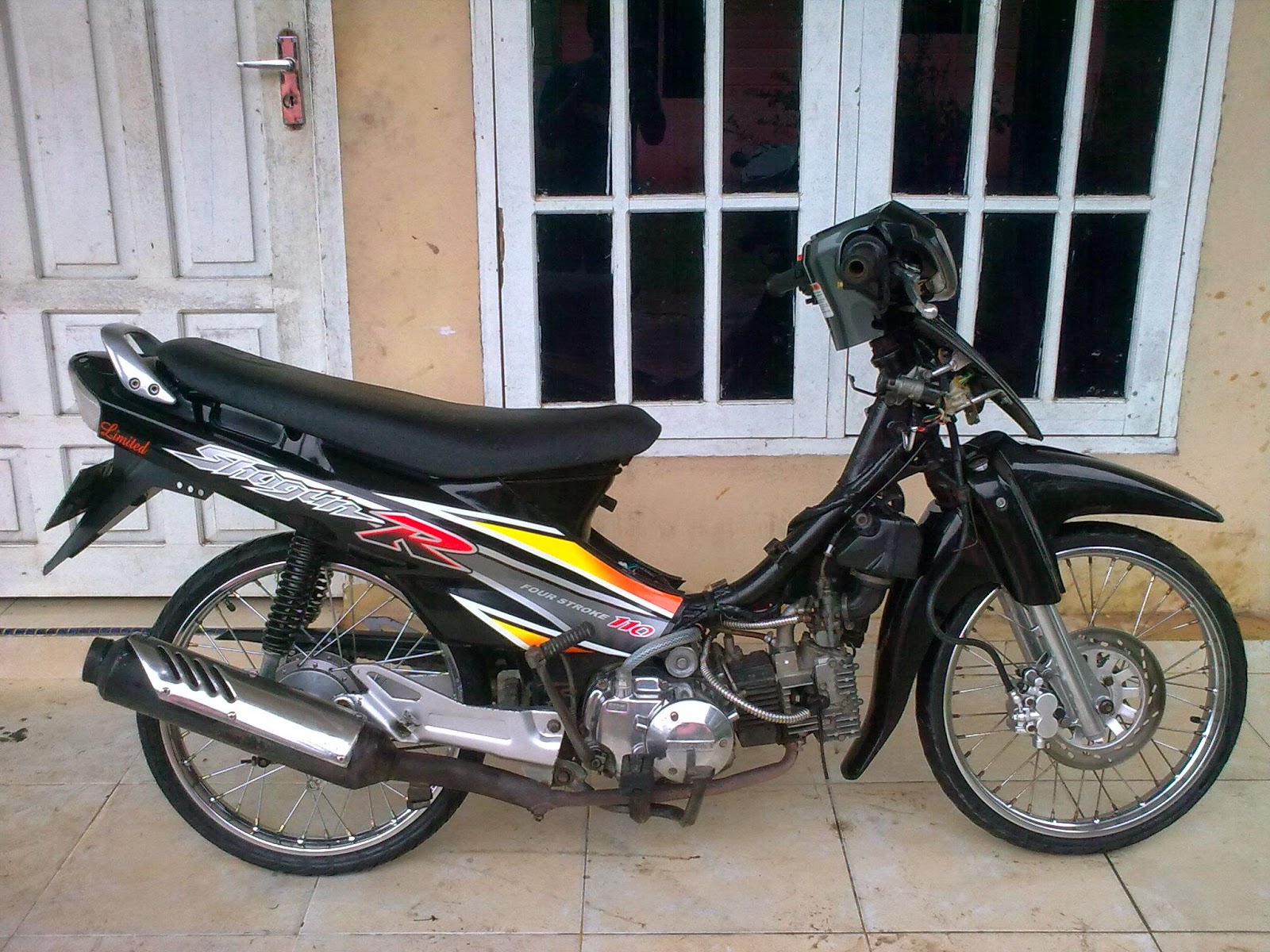 Mazz kirno: modifikasi shogun R 110