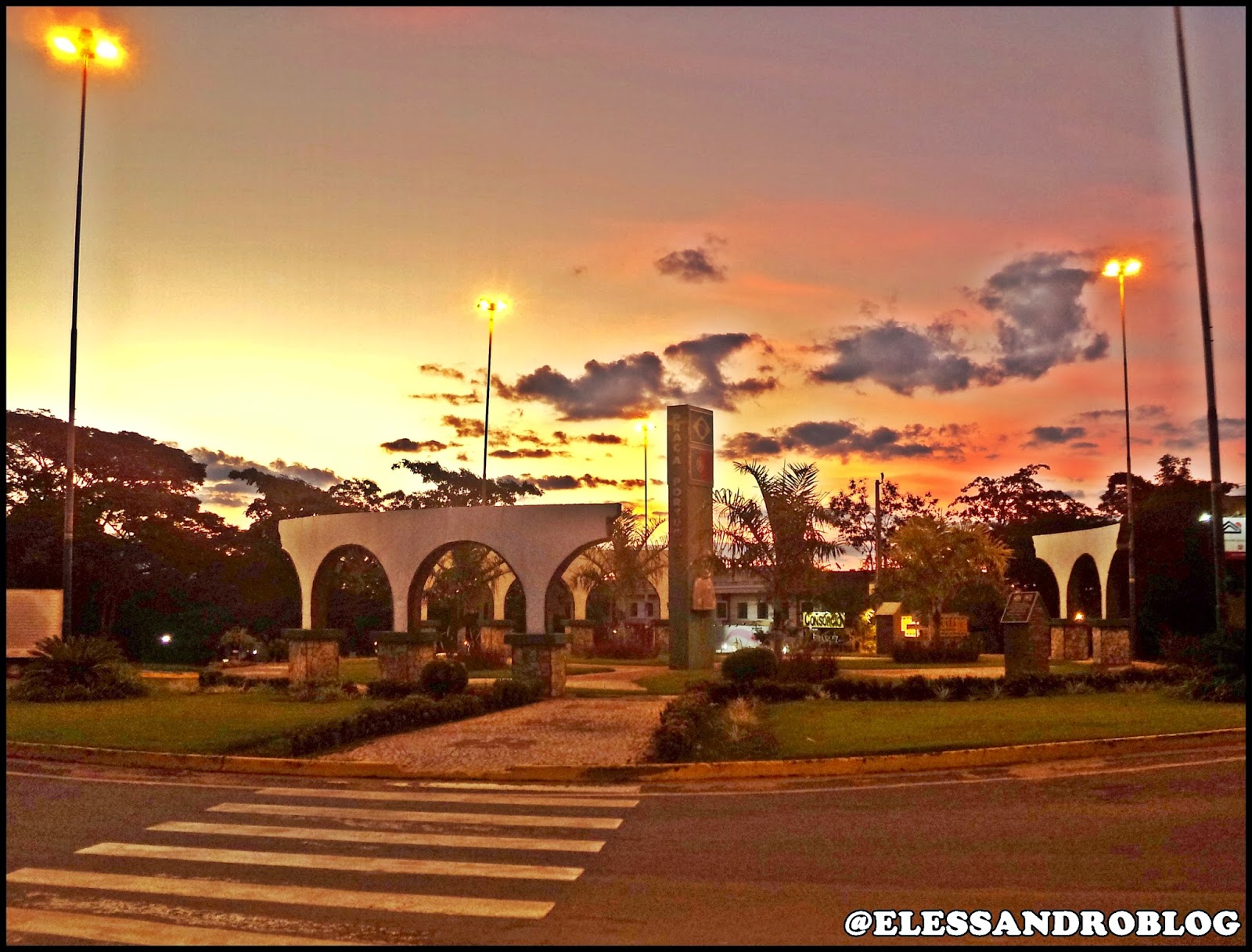 Central Calhas E Rufos Paranavai: Paranavaí Cidade Poesia PR