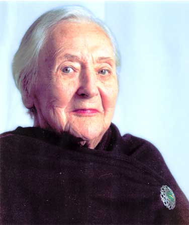 mistresses of the universe: Nancy Wake (1918- 2011) Resistance Fighter