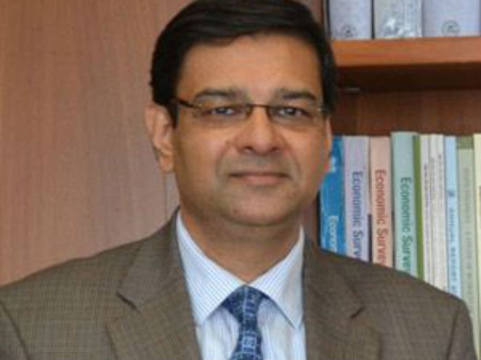 Modi a mediocre leader, efficient in riots, economic adviser ...