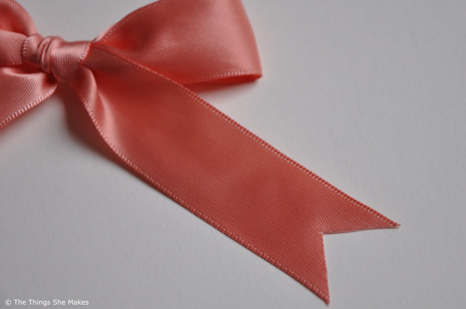 How to Make a Decoration Bow | The Things She Makes