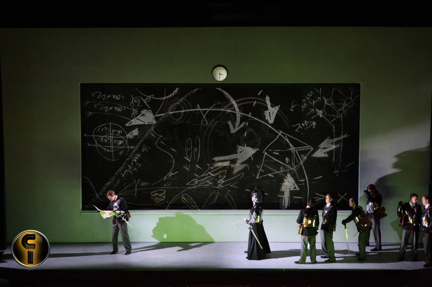 CULTURALMENTE INCORRECTO: "Rinaldo": Excelente y precisa puesta moderna ...