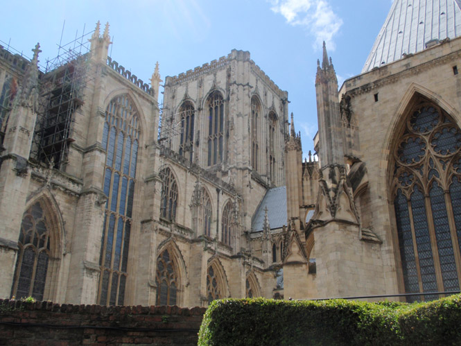 BOOKTRYST: My Kingdom for a Hoax