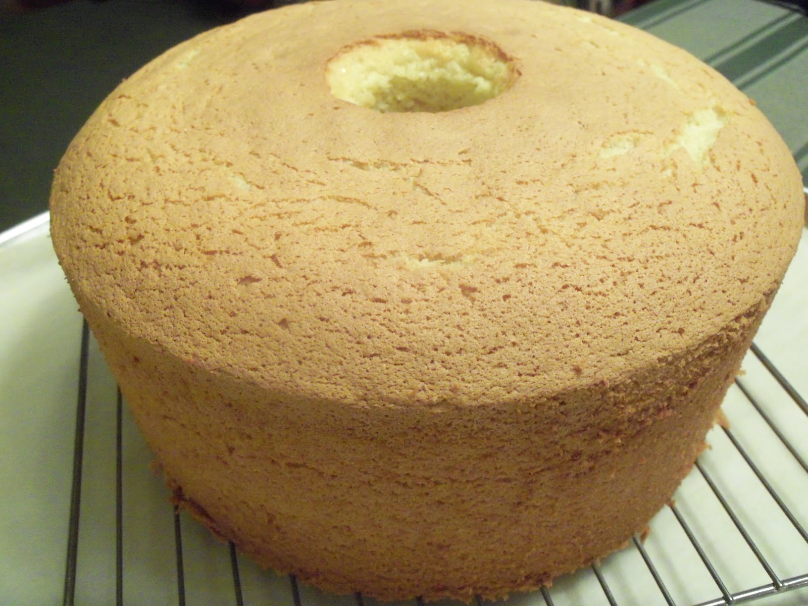 How Sweet Is That?: Chiffon Cake
