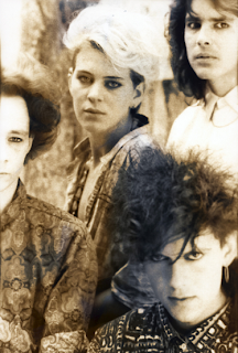 Flotar es Caer: Clan of Xymox - Medusa