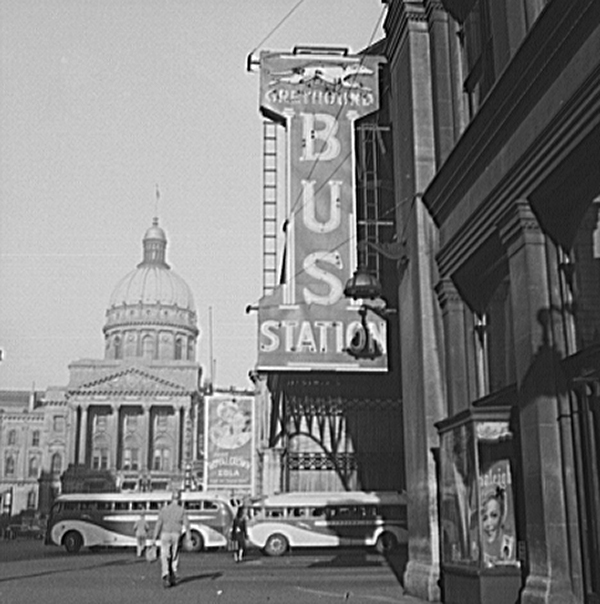 Indianapolis old Bus terminal 1943