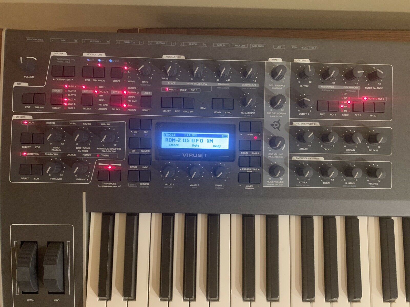 MATRIXSYNTH: Access Virus TI2 61 Key Keyboard Synthesizer with Effects