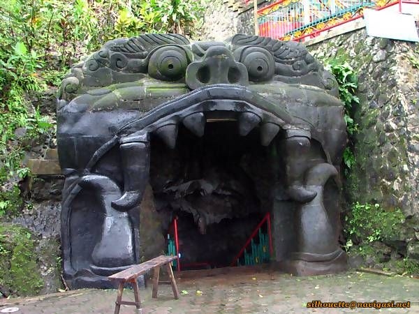 Boemen's: Goa Jatijajar