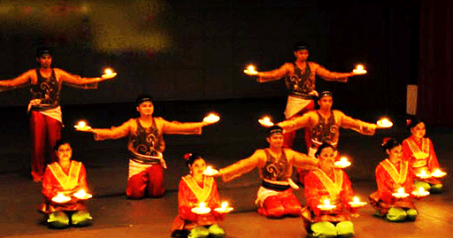 Pertunjukan Tari Lilin Minang Sumatera Barat Dan Sejarah Singkat ...