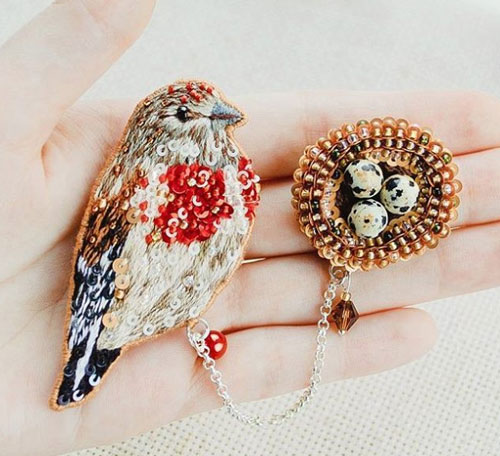 My Owl Barn: Hand-Embroidered Bird Brooches Adorned With Beads