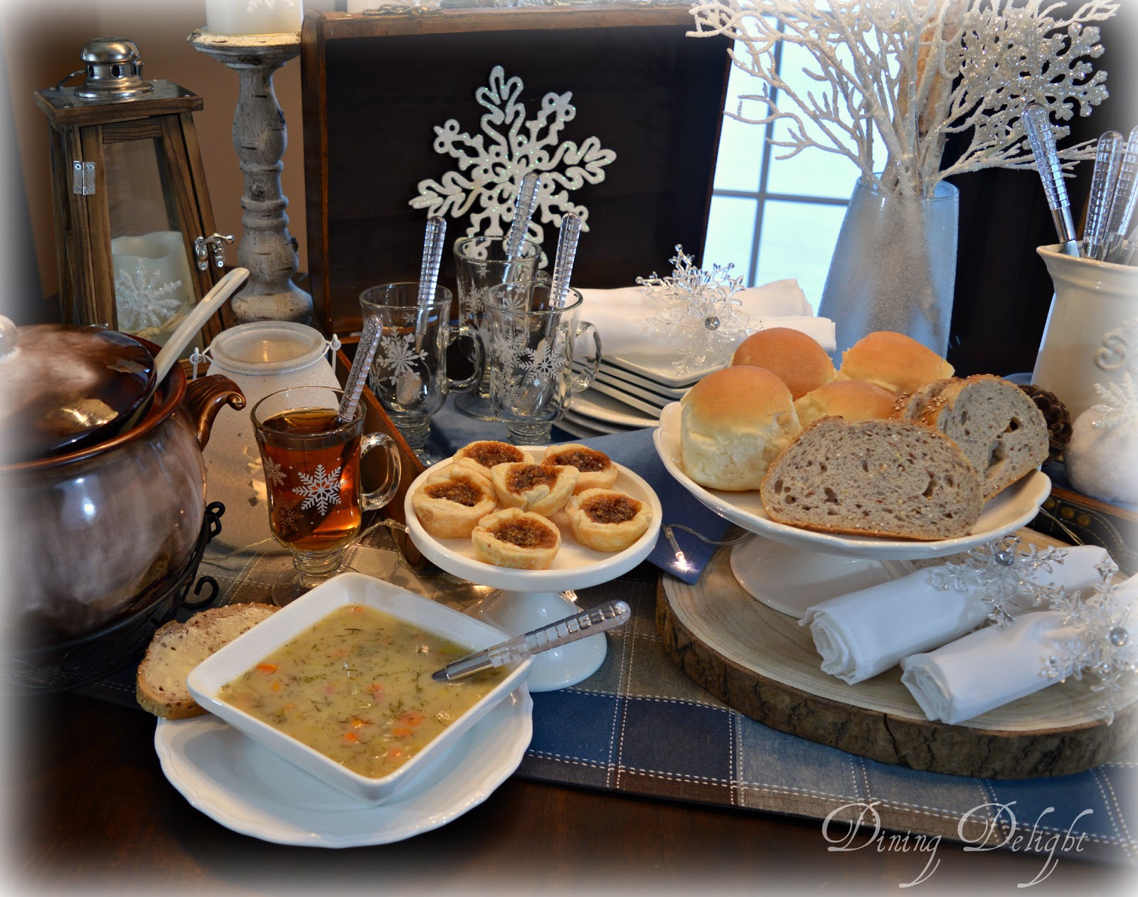 Dining Delight: Winter Luncheon Buffet