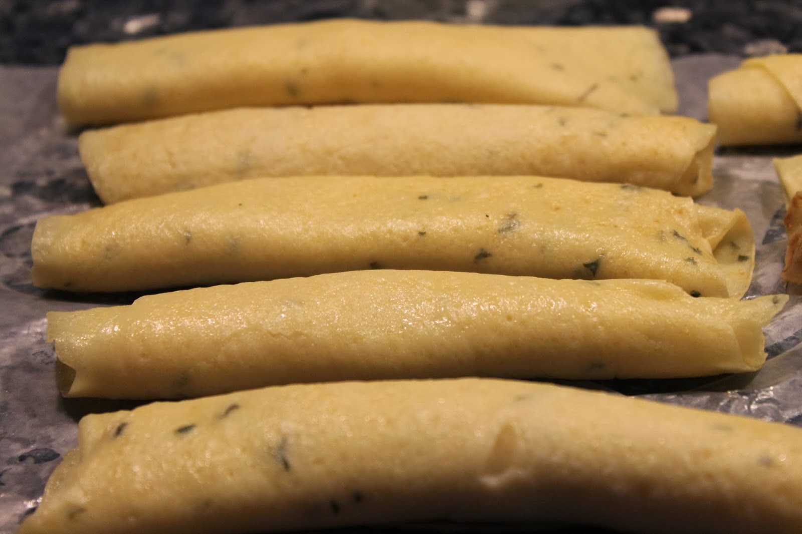 The Recipe Project: Mangia Bene! : Sceppelle mbusse (Scrippelle Soup ...