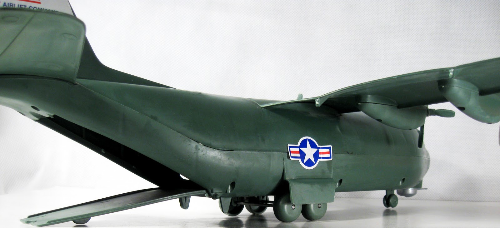 Toys and Stuff: Processed Plastic Co / Tim Mee Toy #62750 Hercules Gunship