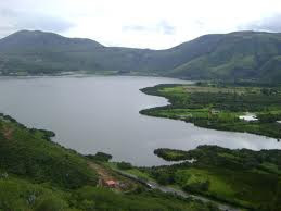 leyendas del ecuador: LEYENDA DEL ORIGEN DE LA LAGUNA DE YAHUARCOCHA