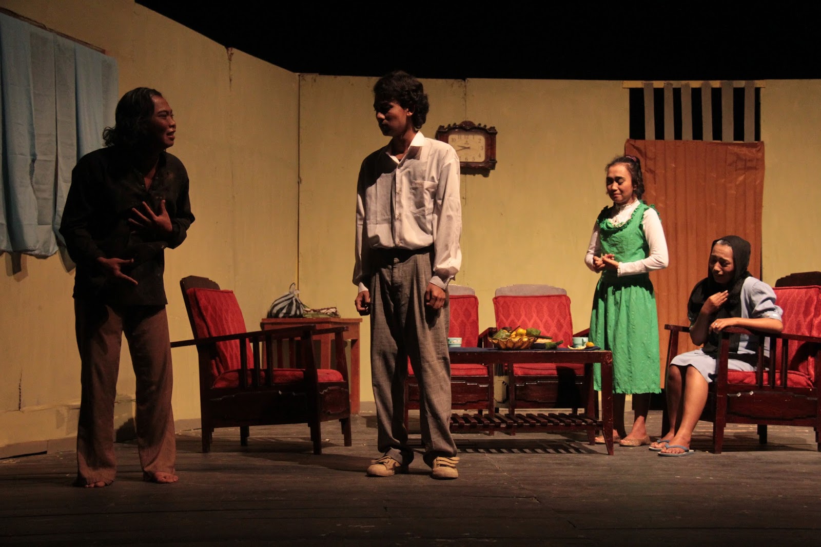Kumpulan Foto Pertunjukan Teater | "Seni, Sastra, Budaya & Ilmu ...