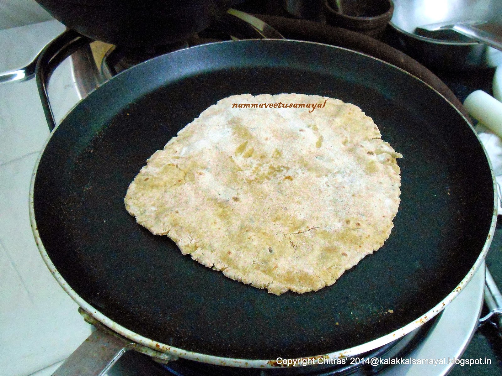 kalakkalsamayal: Amaranth-Roti