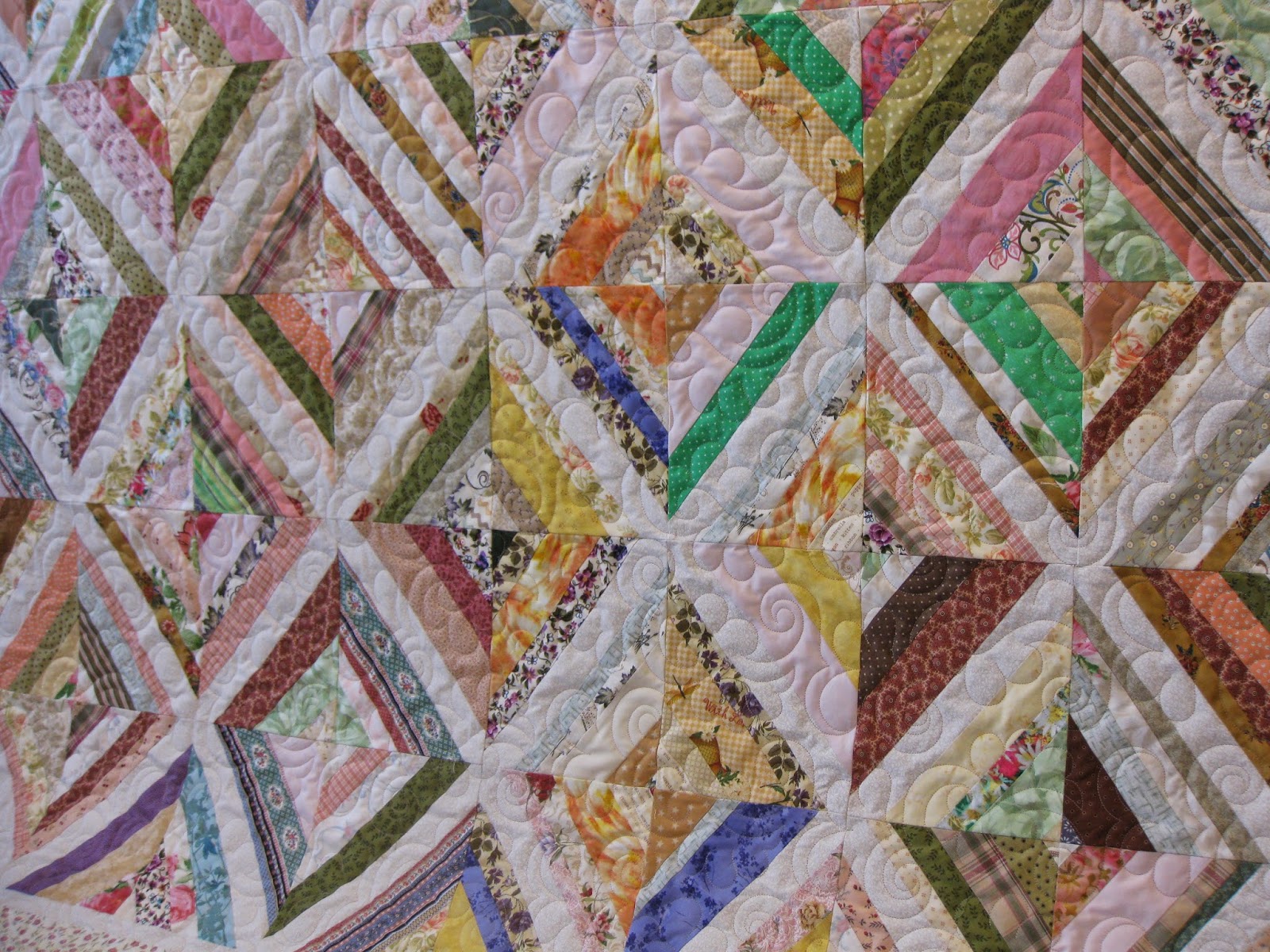 Millie's Quilting: Two finishes and a few string quilts