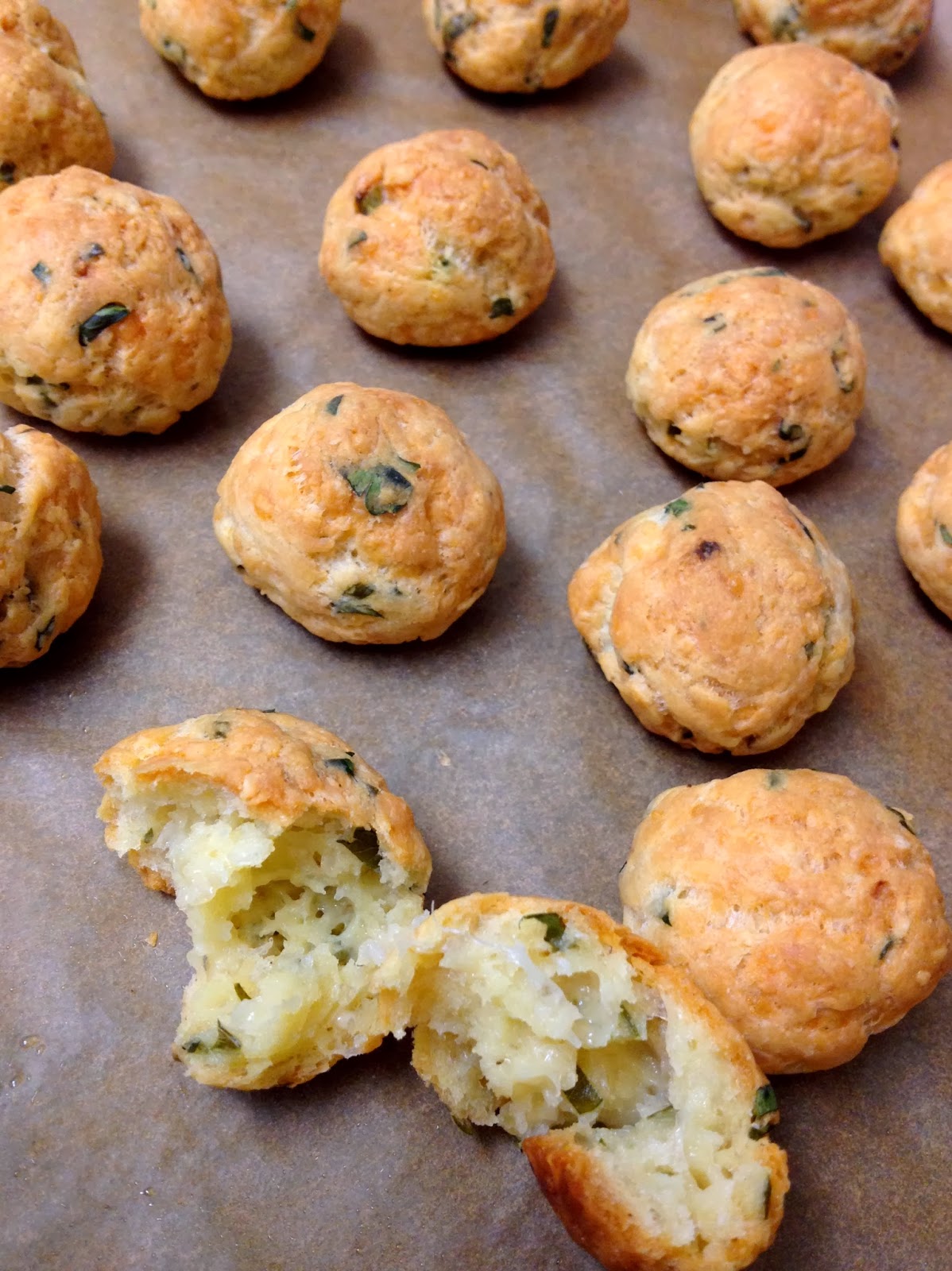 Keep the Peas: GOUGÈRES: BAKED CHEESE PUFFS