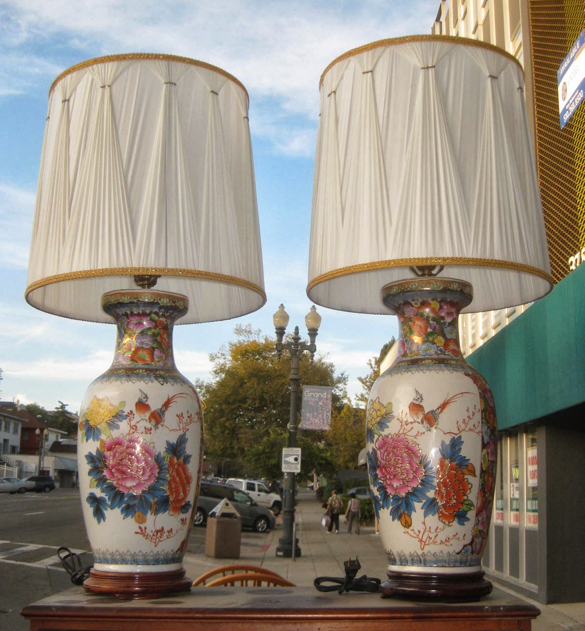 UHURU FURNITURE & COLLECTIBLES: SOLD - Chinese Lamps - $40 each