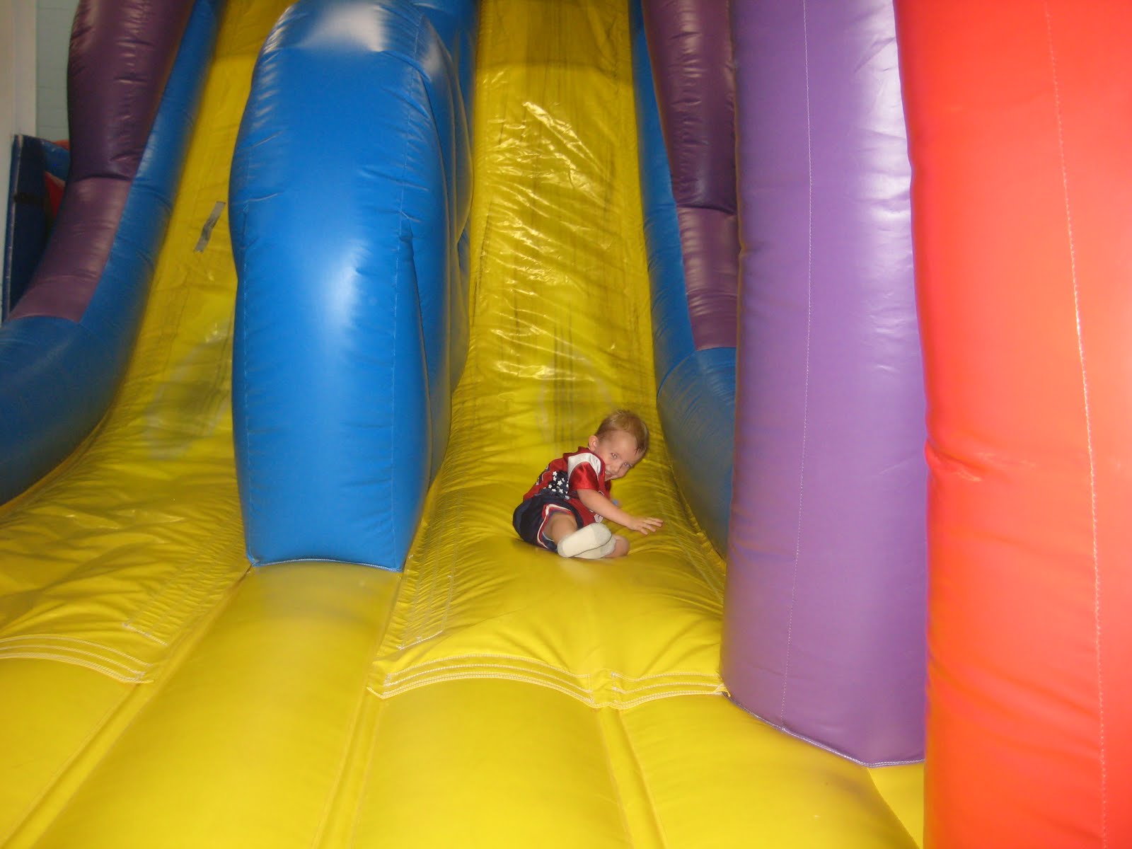 Barnes Bunch: Jump 'n Jammin Birthday and baby giggles