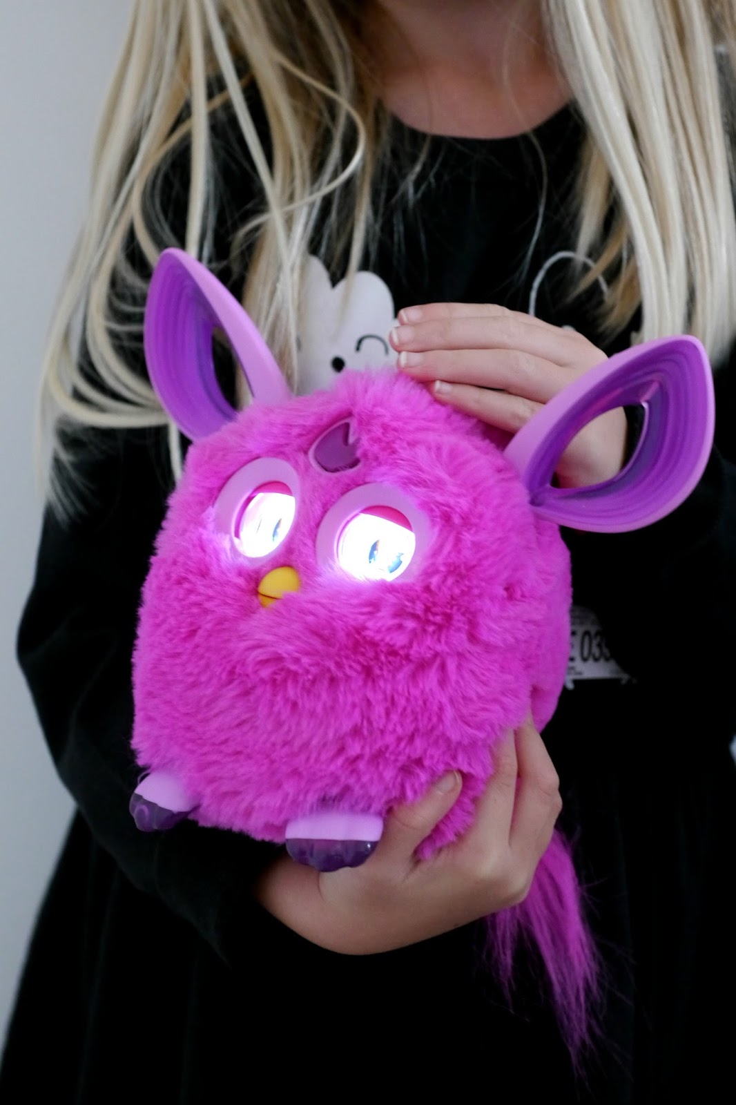 The Mummy Diary: Meeting the New Furby Connect - Review