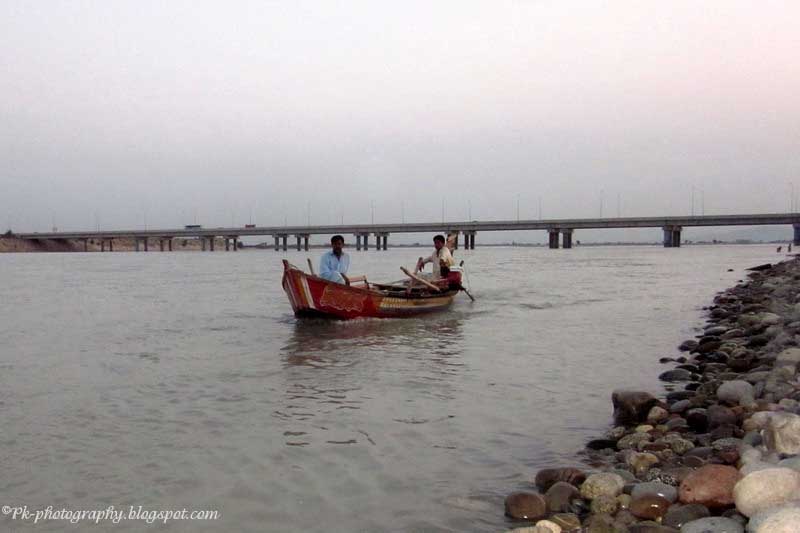 Hund Swabi | Nature, Cultural, and Travel Photography Blog