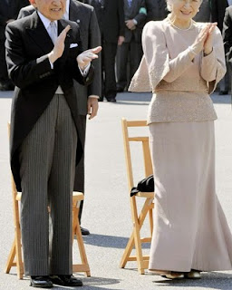 The Shoe AristoCat: The Japanese suit by HRH The Emperor of Japan