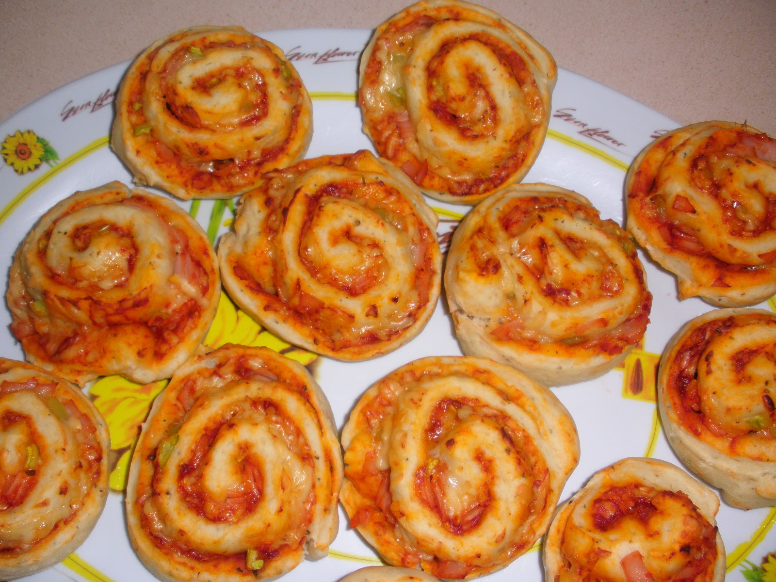 Come to cook: Ρολακια πιτσας