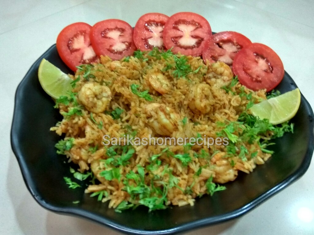 Sarika's Home Recipes: Kolambi bhaat (Prawns rice)