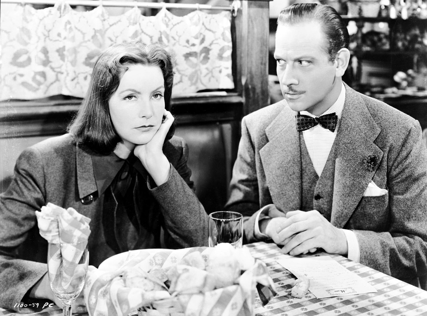 Ninotchka (1939) - A Review