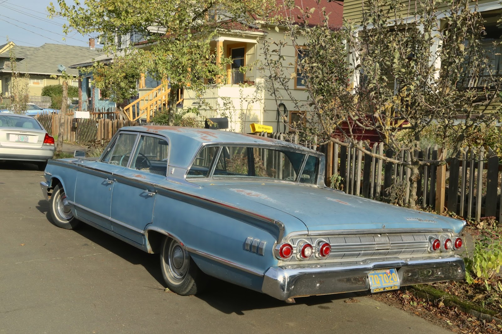 OLD PARKED CARS.: 1963 Mercury Monterey Custom.