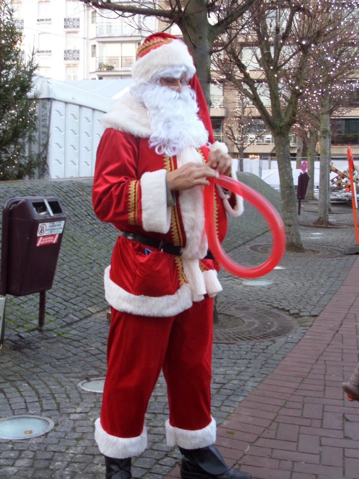 Madhouse Family Reviews: Madhouse diaries : Santa-spotting