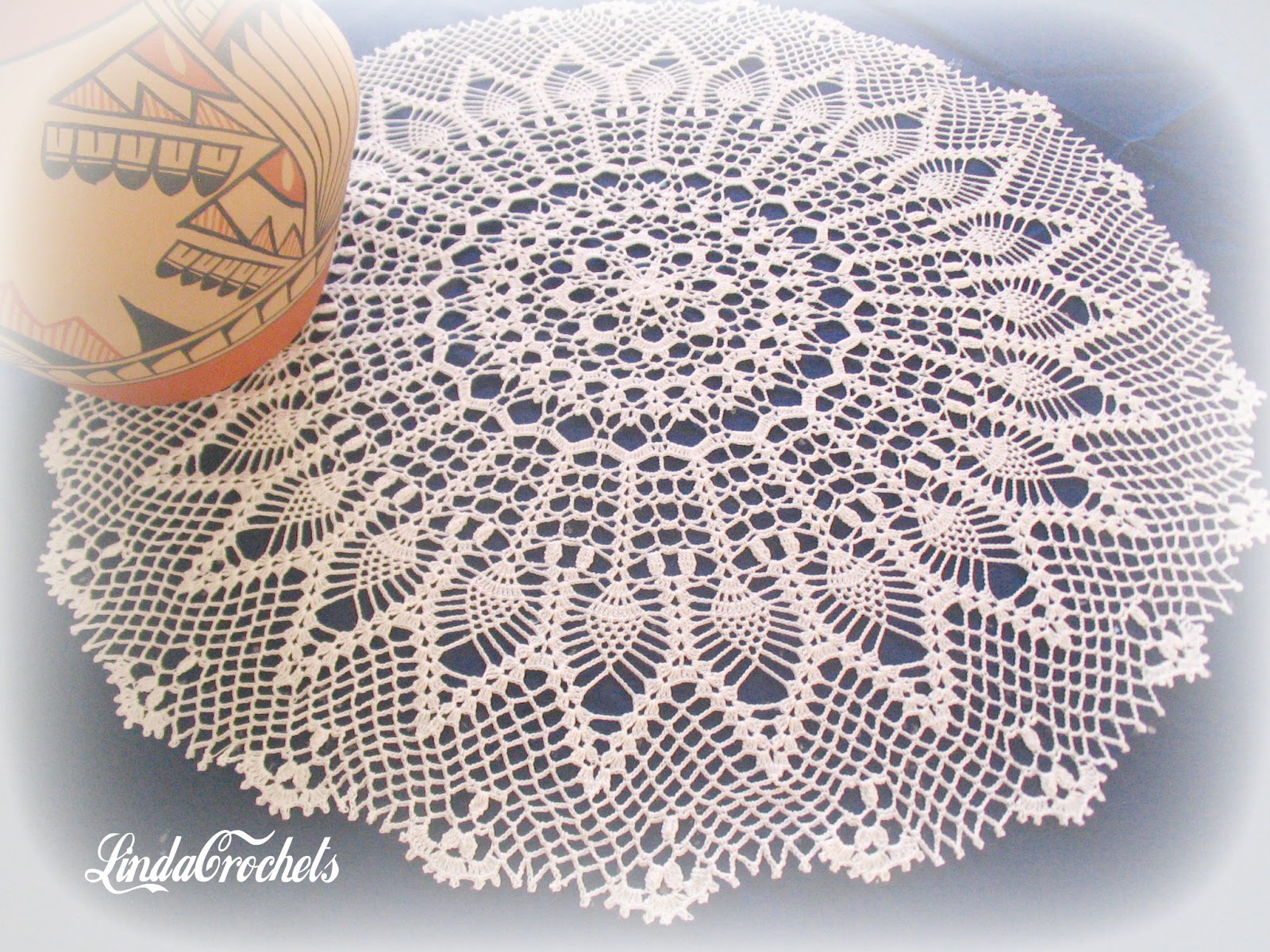 Linda Crochets: Sundial Doily