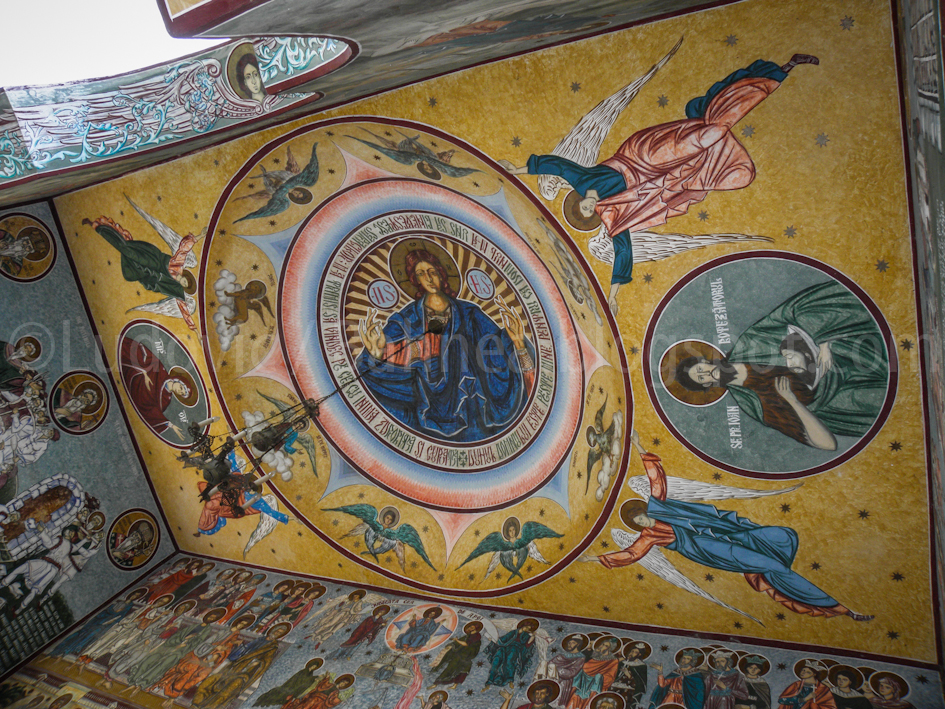 BAHNEA: L'EGLISE ORTHODOXE DE BAHNEA