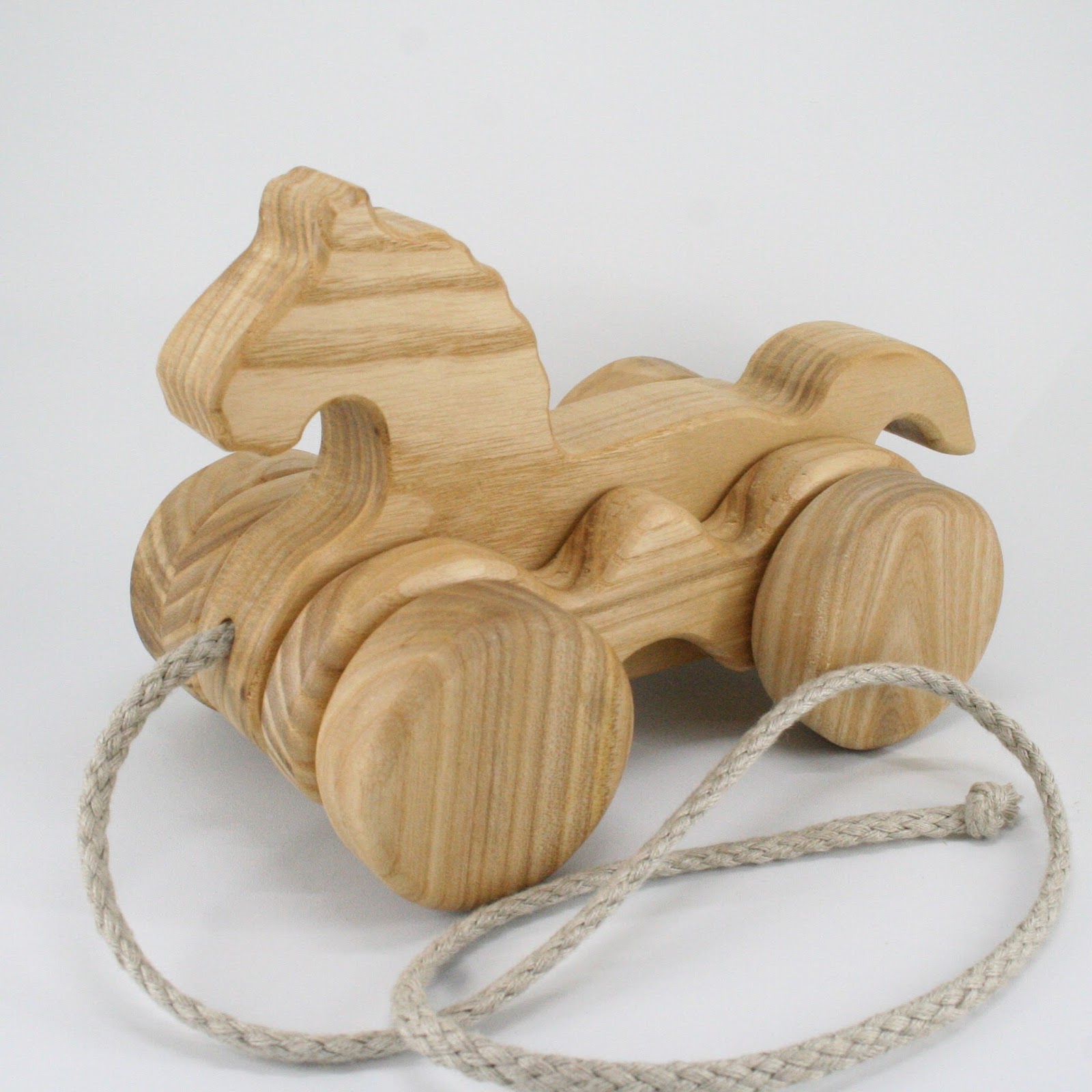 Lotes Wooden Toys Family: Pull-toys