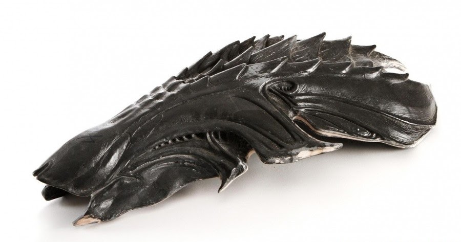 Alien Explorations: Alien vs. Predator: Alien Queen 1/3 scale Crown