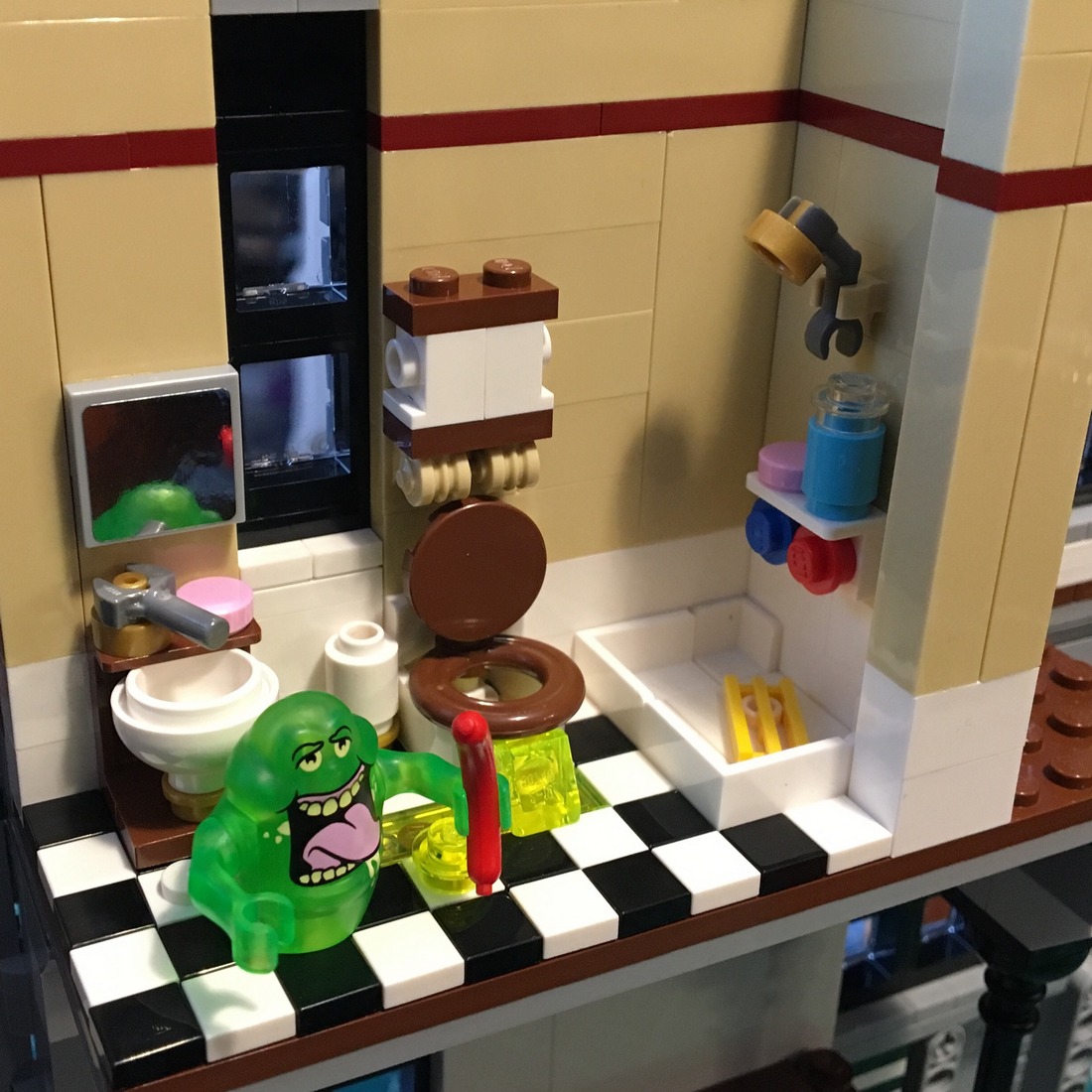 nerdy views: LEGO Ghostbusters Firehouse Build