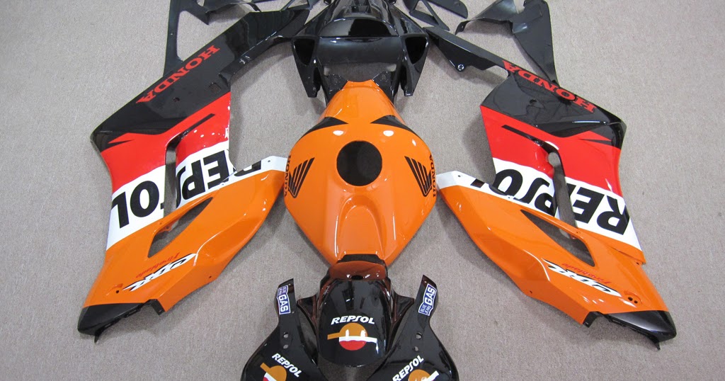 SBK Motoworks: Repsol design for CBR1000RR 2004-2005