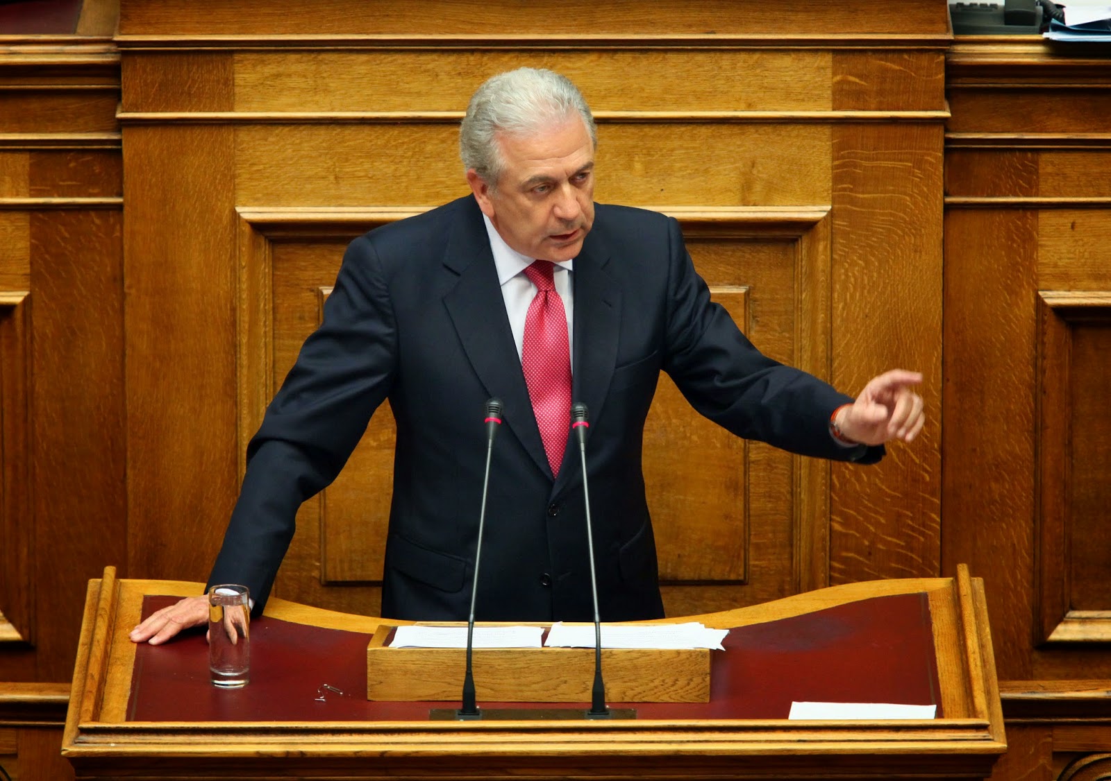 ΟΜΙΛΙΑ ΥΕΘΑ ΔΗΜΗΤΡΗ ΑΒΡΑΜΟΠΟΥΛΟΥ ΚΑΤΑ ΤΗ ΣΥΖΗΤΗΣΗ ΣΤΗ ΒΟΥΛΗ ΓΙΑ ΤΗΝ ...