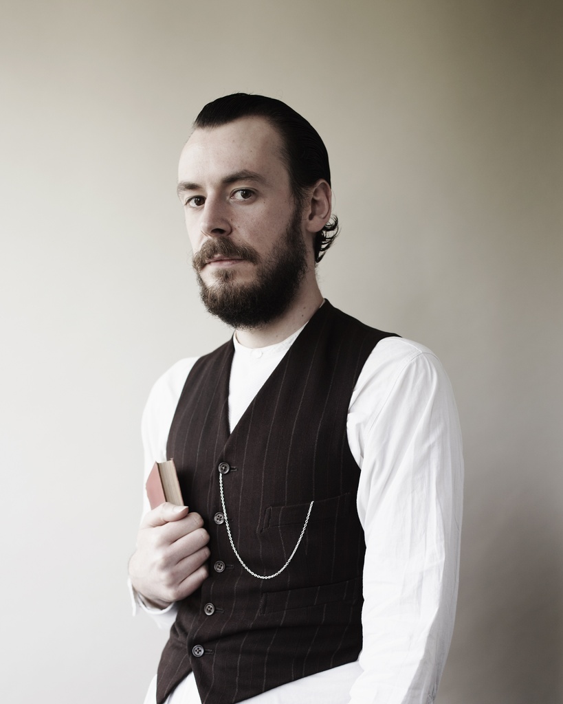 The Smudge: Intensely familiar - review of Sam Carter