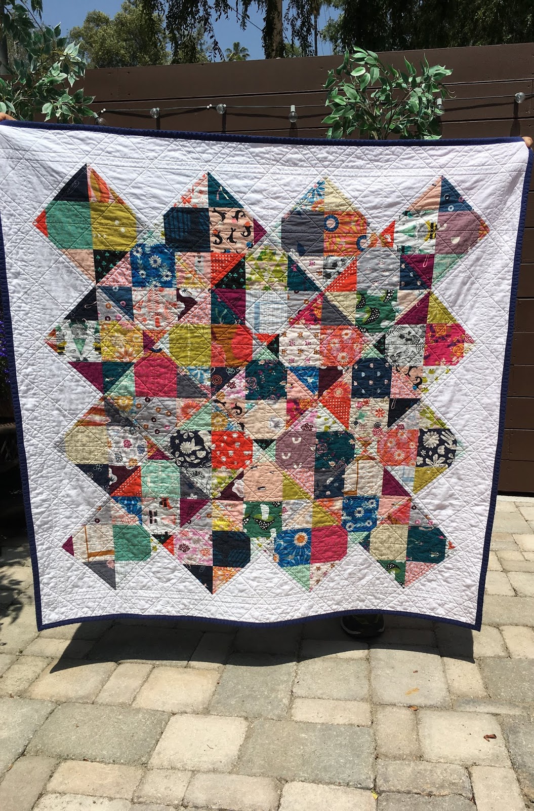 Ye Olde Sweatshop: Disappearing 9 Patch ... Diagonal Cut Tutorial (or split cut 9 patch)