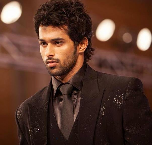 Shirtless Bollywood Men: Sujo Mathew