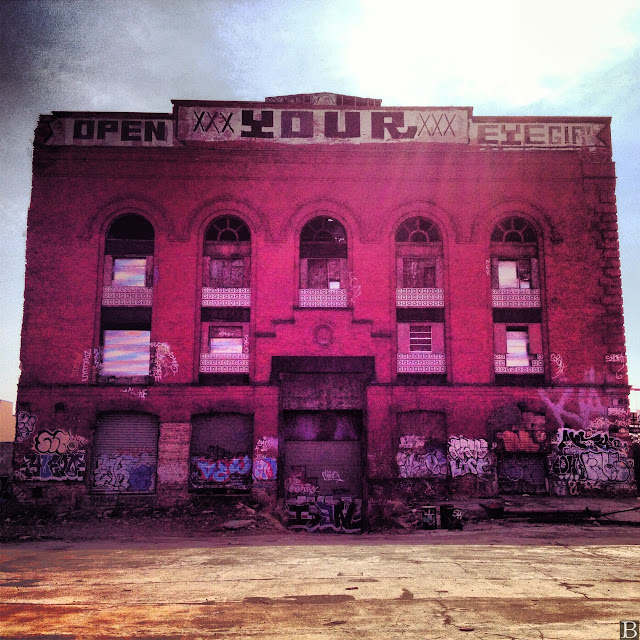 BRIAN KAVANAGH PHOTOGRAPHY: Gowanus BatCave