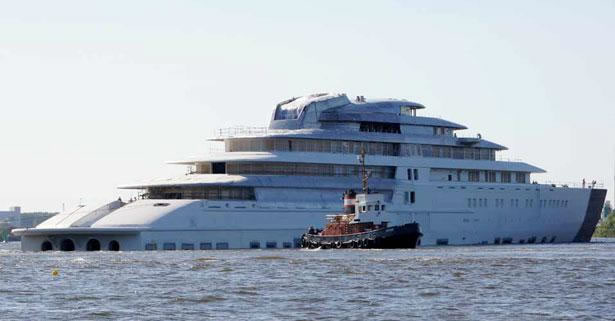 OddFuttos, When The Photos Speak: Azzam, The World's Largest Yacht ...