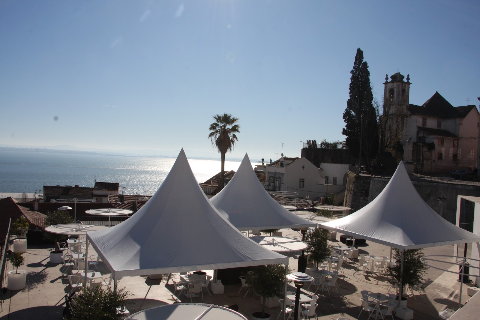 Cool Lisbon: Viewpoint "Miradouro Portas do Sol"