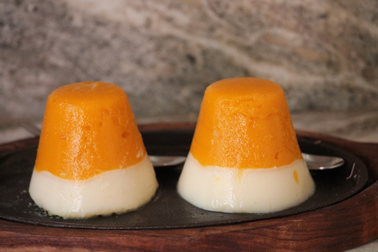Layered Mango Panna Cotta Recipe - Yummy Tummy