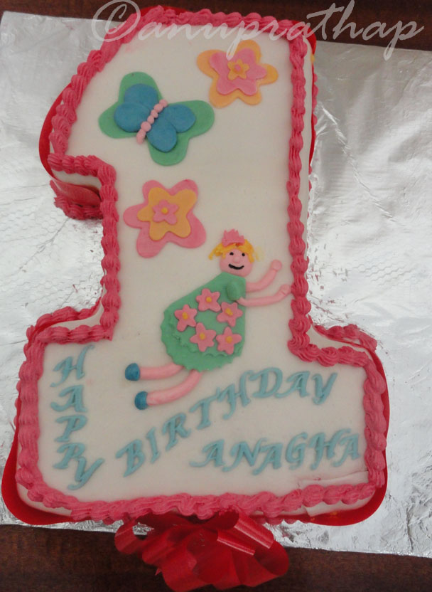 Anu Prathap's Kitchen: Two Cakes For a First Birthday