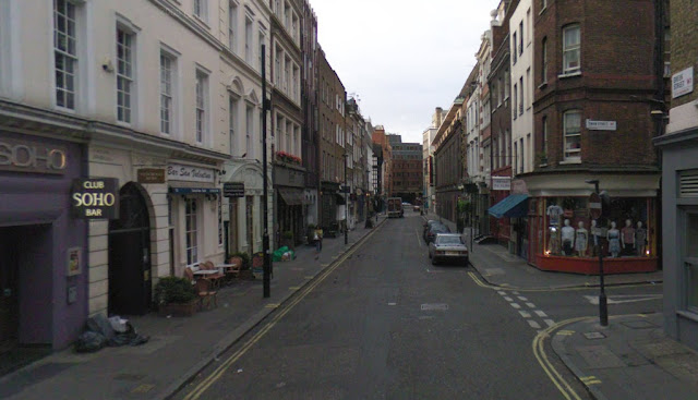 Europe by London Taxi: London - Portrait Gallery - February 1970