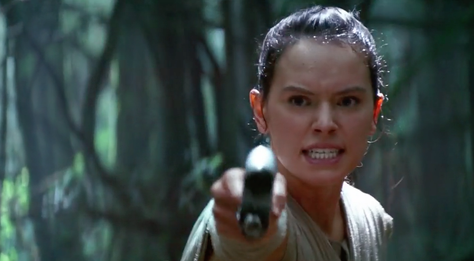 STAR WARS: THE FORCE AWAKENS Rey TV Spot; Plus New Footage Screenshots