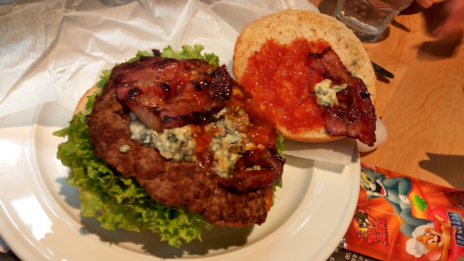 It's About Food!!: Devil Burger @ Queenstown